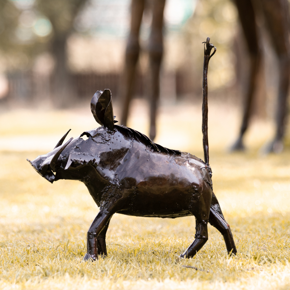 African metal sculptures | Repurposed metal from Africa | Africanologie